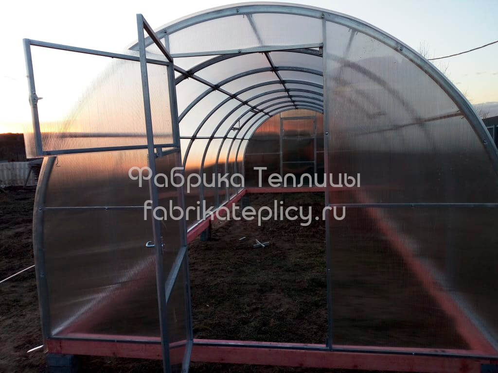 Теплица Титан